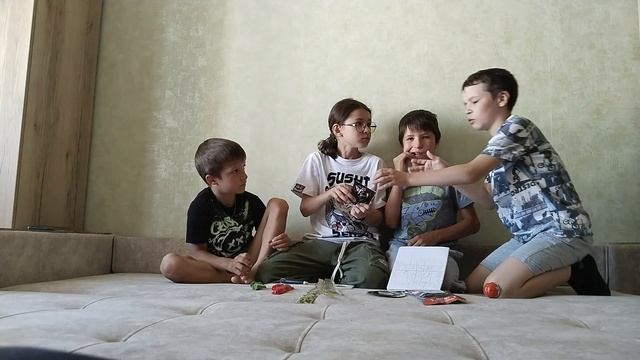 РАСПАКОВКА СЛАДОСТЕЙ с оператором!