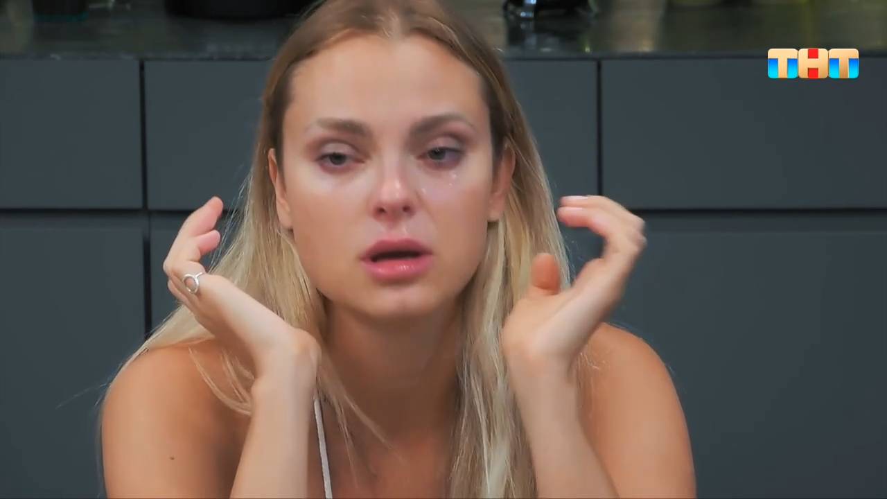 Муха довел Алину до слез на проекте «Влюбись, если сможешь»