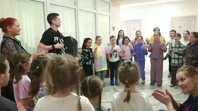 2024 04 13 открытие экспозиции стенда поделок от филиала в Манжероке