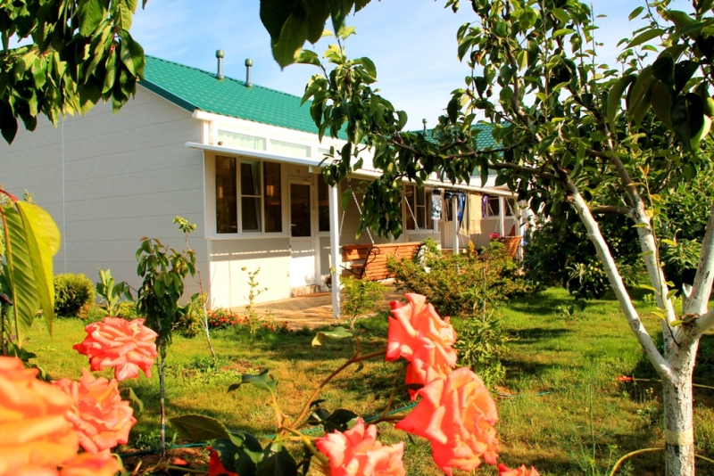 Пересыпь жилье для отдыха рядом с морем. Отдых в Пересыпи снять бунгало. «АлиАнна» ГОСТЕВОЙ ДОМ