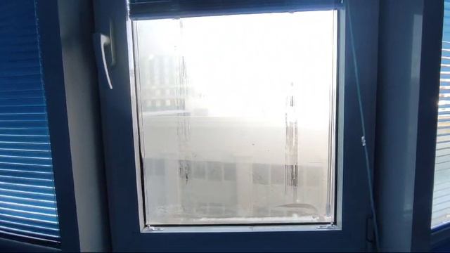 Горизонтальные жалюзи Холис 25 мм., с боковой фиксацией в проем.