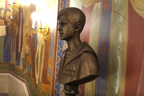 В Царские дни в КПЦ «Царский» установили бюст Цесаревича Алексия. 15 июля 2023 года