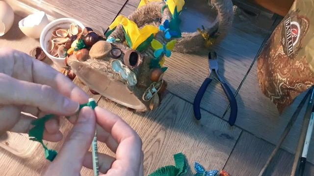 Корзиночки из джута и декор  корзины  цветами из фома, яйца и фрукты ИДЕИ.