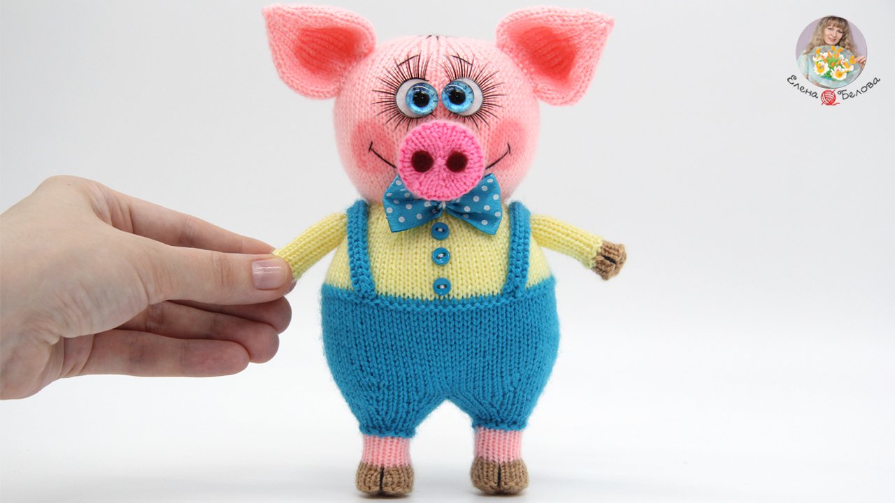 Моя коллекция ВЯЗАНЫХ СВИНОК (копилка, фото-рамка, подвески и игрушки)