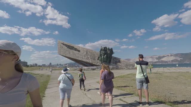 Малая Земля, мемориал и Галерея боевой славы