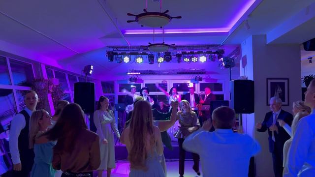 Ночь,Мама я танцую, Федерико, Солнце монако, Зацепила, Мама люба, Держи, Юность, Молния, Грустный дэ