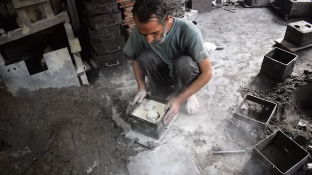 Алюминиевая ручка перил лестниц отливки используя прессформу песка с невероятными навыками.