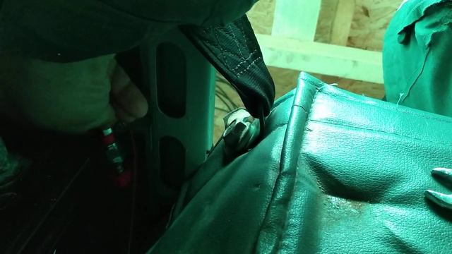 Выключатель массы винтовой Для УАЗ 452 Буханки.