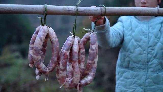 Копченая колбаса из цельного свинины! На год хватит