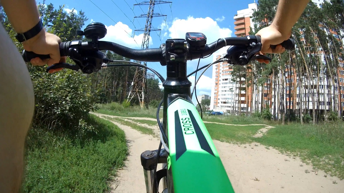 Легкая велопрогулка в парке Оптимистов со всех ракурсов