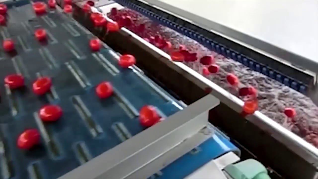 Томаты черри - оптическая сортировка цельных томатов.