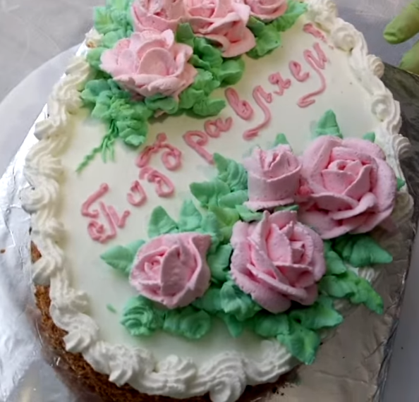 Торт с розами.