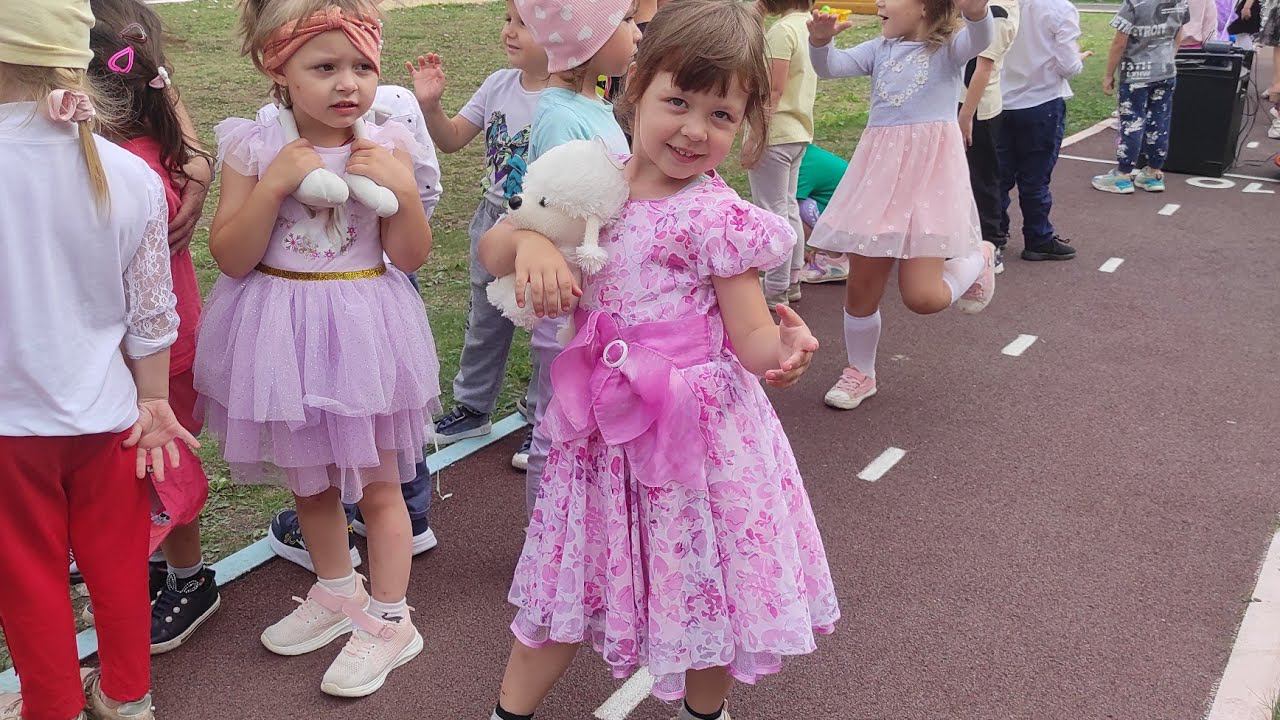 08.09.2023 1 сентября в садике и в школе/заготовки продолжаются