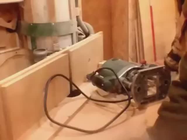 Самодельный стол для фрезера , обзор .