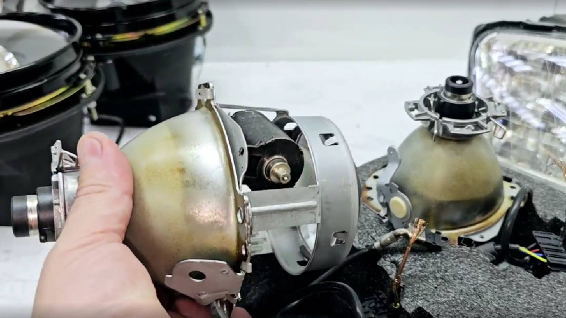 Audi A8 модернизация фар от Ledstudio