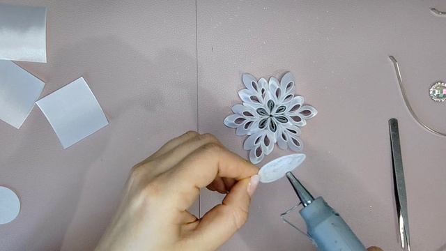 Ободок снежинка.