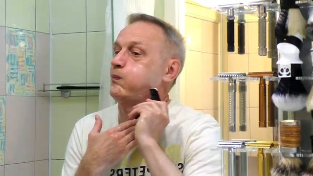 508 Т-образная бритва Тонус 3 СССР, Yaqi, Morgan's Shave Cream.