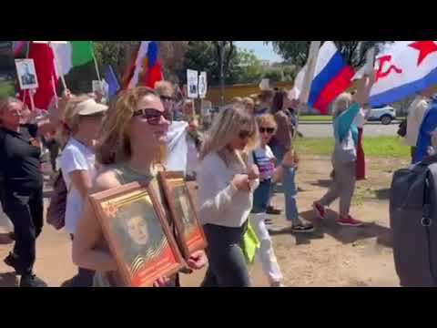 Più di 200 persone hanno preso parte al corteo del Reggimento Immortale a Roma