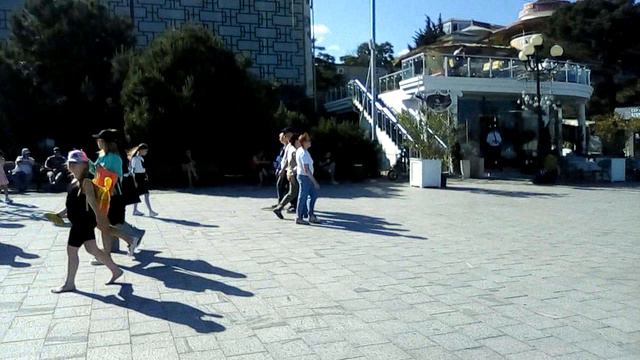 Алушта. Центральная набережная. Живописный шторм. 24.05.24