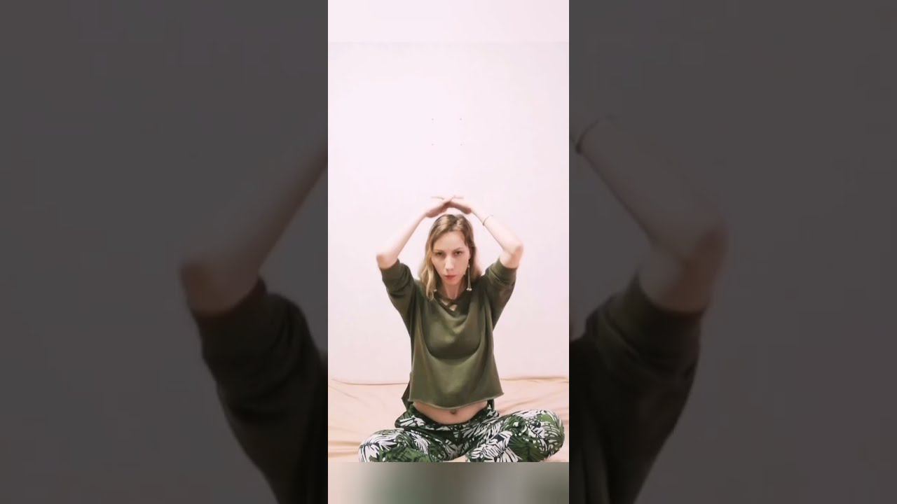 Простые йога упражнения- нет головной боли