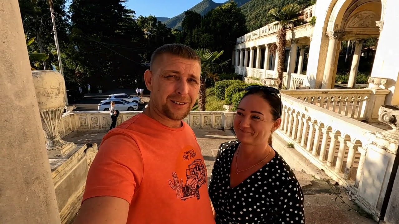 Абхазия 2022. Новая Гагра. Вид с колеса обозрения на пляжи Гагры ?.mp4