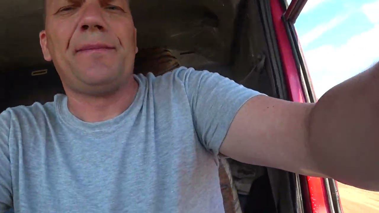 HOWO 8X4 ПОТЁК САЛЬНИК КОЛЕНВАЛА