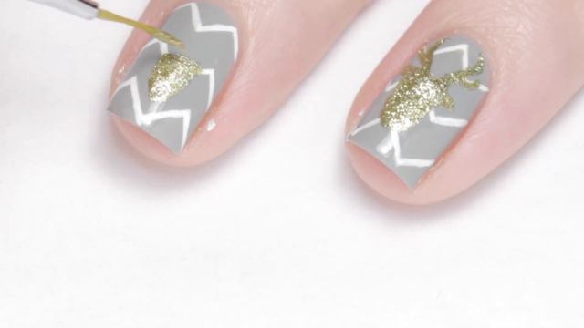 Glittery Reindeer Silhouettes ｜ Nail Art