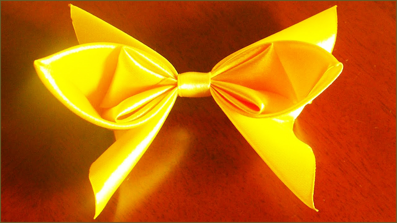 Делаем бант-заколку из ленты. Бант своими руками.