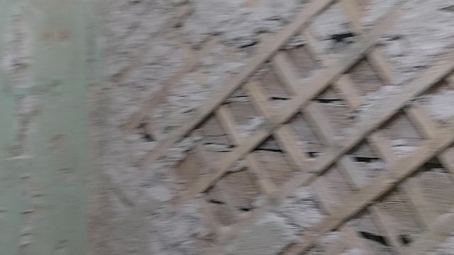 Обзор голых стен?