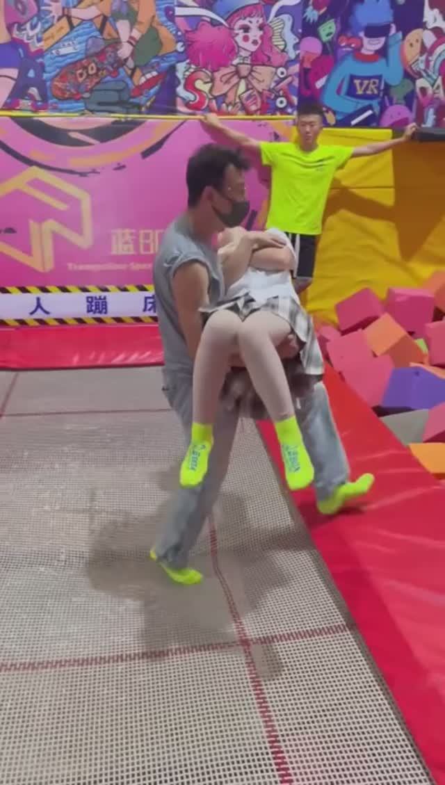 ПРЫЖКИ НА БАТУТЕ | Trampoline Jumping  | Смешные видео | Funny Videos #3 #poseitv #shorts #шортс