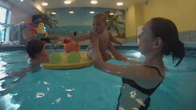 Слайд-шоу на годик дочке — первый год Полины | Минимализм и нежные эмоции