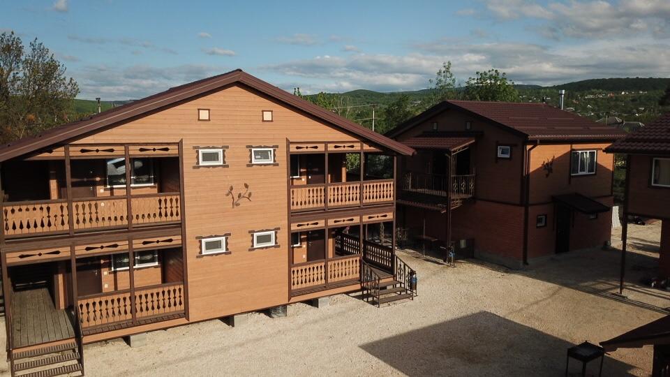 Жилье для отдыха в п. Каменномостский. Семейный отдых в Адыгее недорого. «Алая роза» ГОСТЕВОЙ ДОМ