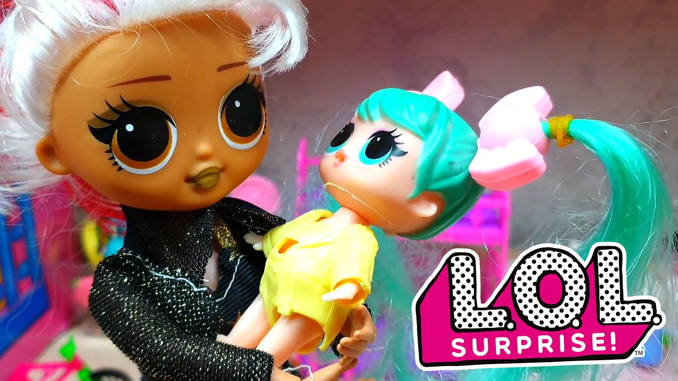 Мама ЛОЛ подарила дочкам LOL крутой велосипед | Куклы ЛОЛ сюрприз Смешные мультики iKira