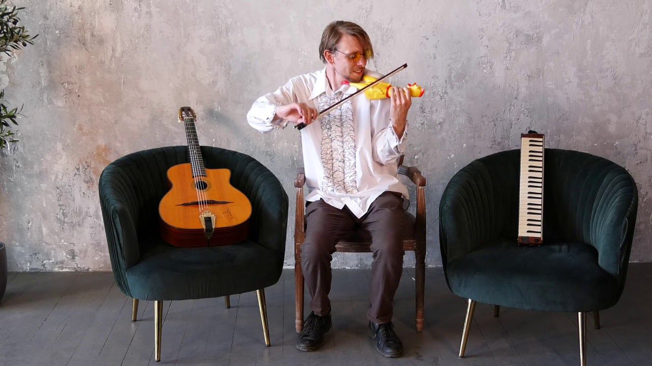 Blue moon extended naughty version by Claudia Ruckmich and "The Roasted Rooster" jazz band