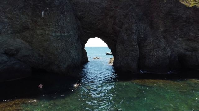 Севастополь. Мыс Фиолент. Грот Дианы. Снято на DJI Mavic mini