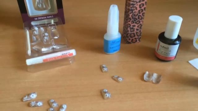 Накладные ногти и снова , и опять ;)