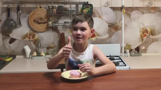 Дети пробуют - Еда из советского детства #26