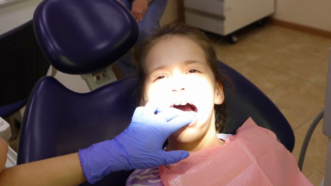 Что можно сделать, если произошла серьезная травма молочного или постоянного зуба?