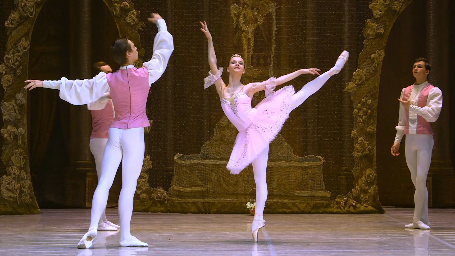 Выход Авроры и адажио с 4 кавалерами из балета "Спящая Красавица"