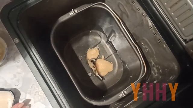 Медовый хлеб из цельнозерновой муки в хлебопечке