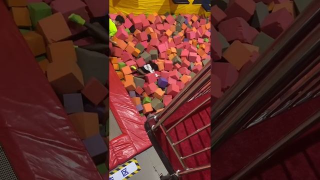 ПРЫЖКИ НА БАТУТЕ | Trampoline Jumping  | Смешные видео | Funny Videos #18 #poseitv #shorts #шортс