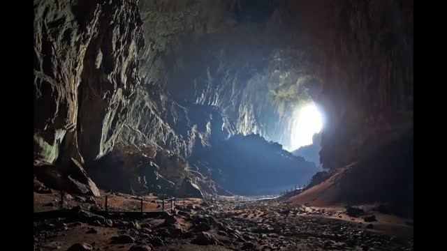 Борнео Пещера Оленя.mp4