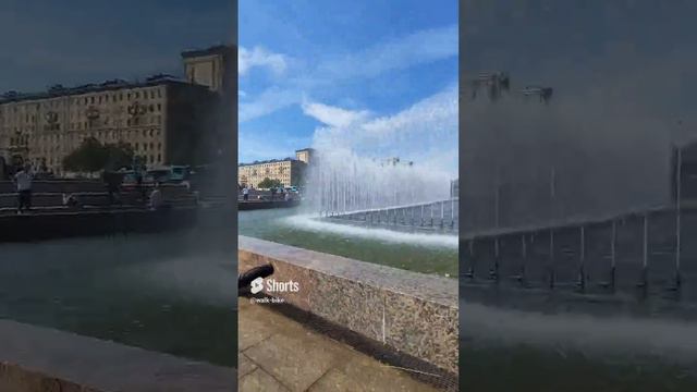 Питер. Московская площадь. Фонтаны. (short)