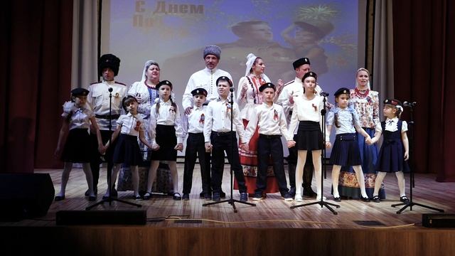 Громкая песня Победы 2021. Исполняет фолк-группа "Казна"