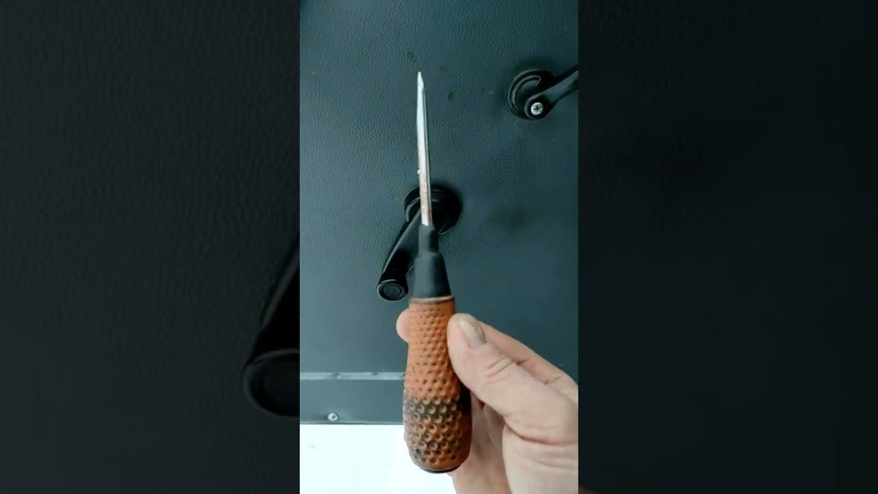 ‼️Мелкие казусы новой УАЗ буханка. Исправляются отвëрткой ЛЕГКО! ПОЛНОЕ видео ЗДЕСЬ ⬇️