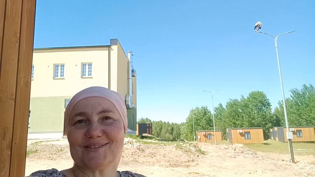 Печоры. Аист в паломническом центре