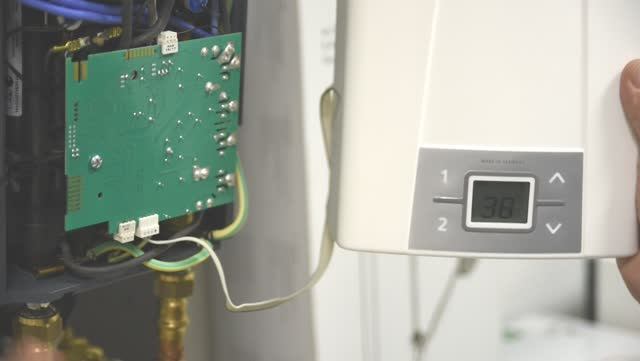 Полный обзор проточного водонагревателя CLAGE CEX 9 (модель до 2022 года).