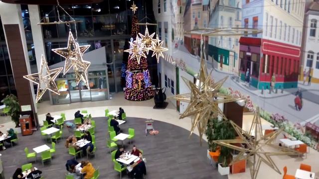 Как КРАСИВО украсили ТЦ Планета в УФЕ к Новому 2021 году