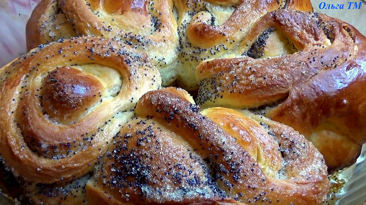 Как приготовить домашние сдобные булочки "Плюшка московская" с маком и сахаром