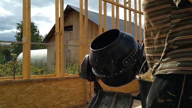 Мой первый замес арболита.My first batch of arbolite.